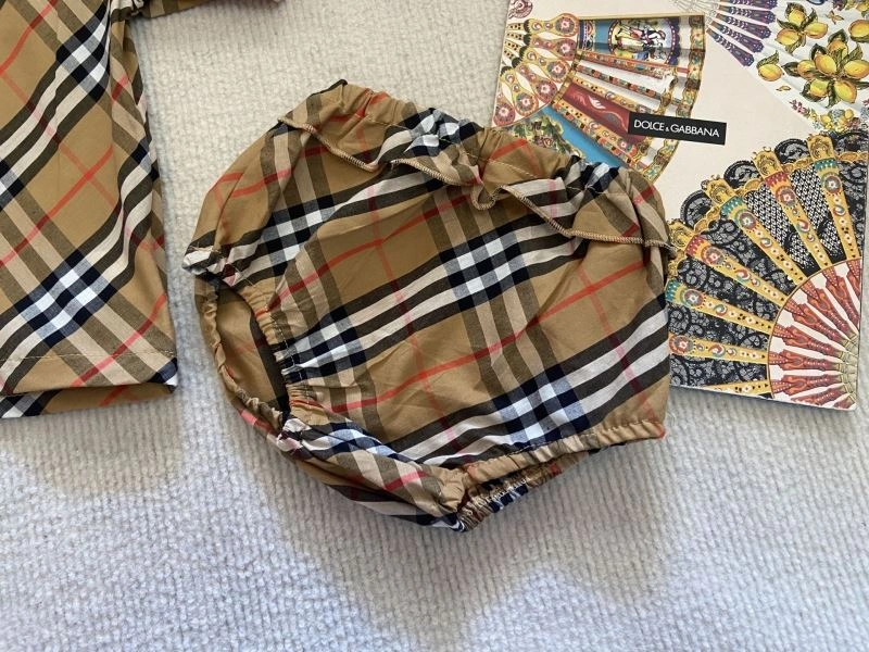 Cut-rate Burberry Kids