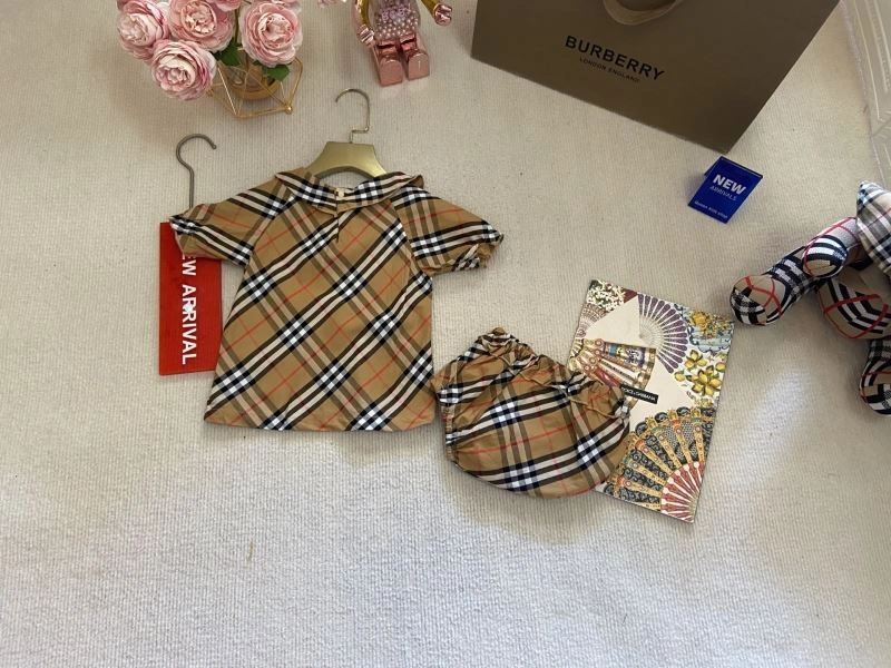 Cut-rate Burberry Kids