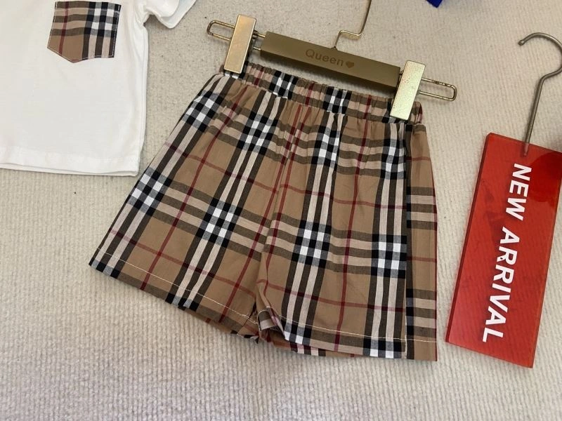 Accurate model Burberry Kids