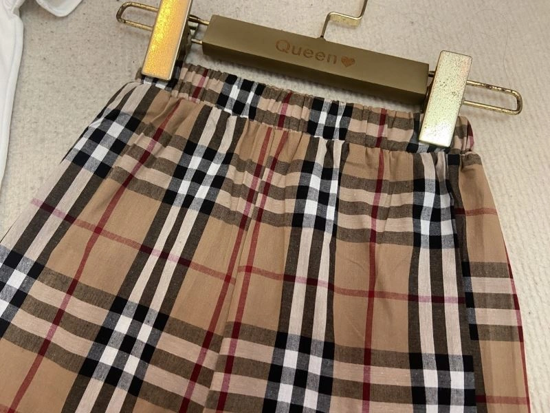 Accurate model Burberry Kids