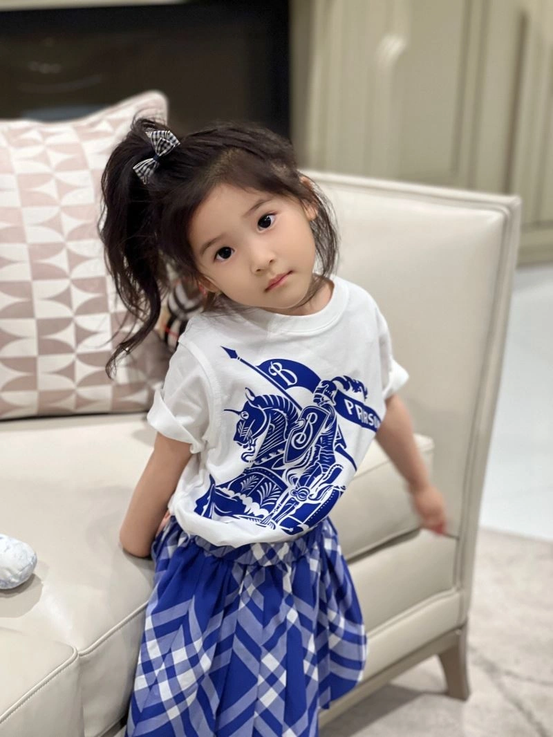Low-cost Burberry Kids