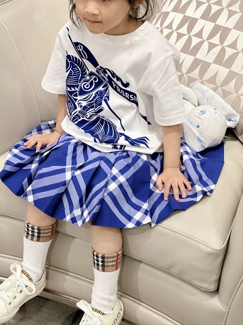 Low-cost Burberry Kids