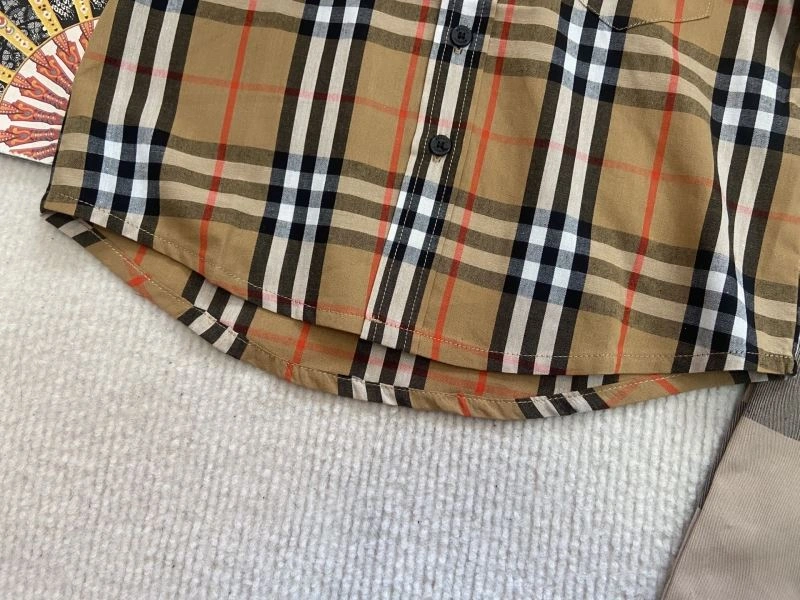 Mirror quality Burberry Kids