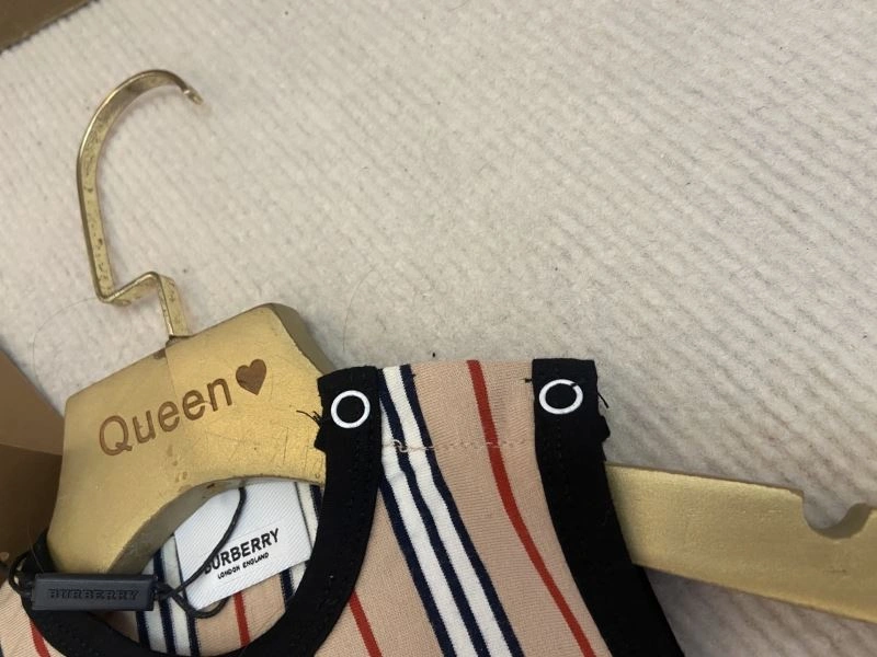 High fidelity Burberry Kids