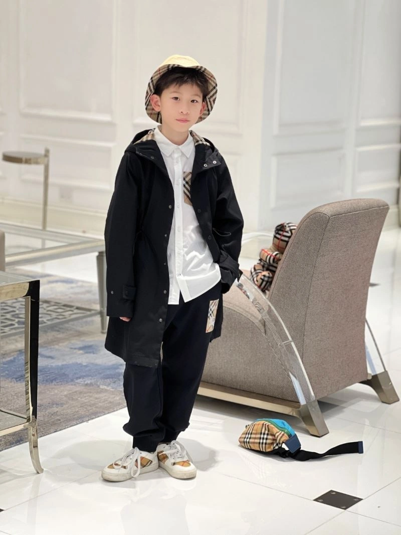Precise copy Burberry Kids