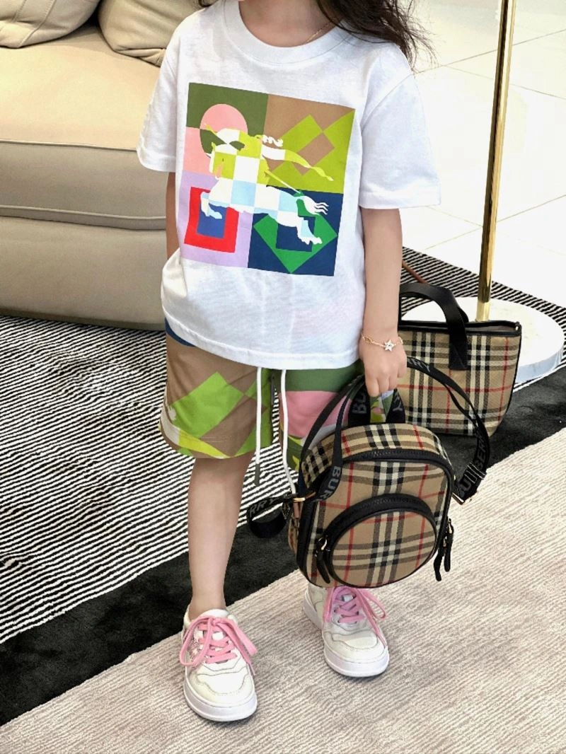 Cut-rate Burberry Kids