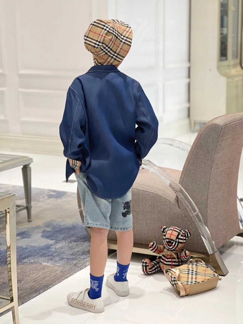 Accurate model Burberry Kids