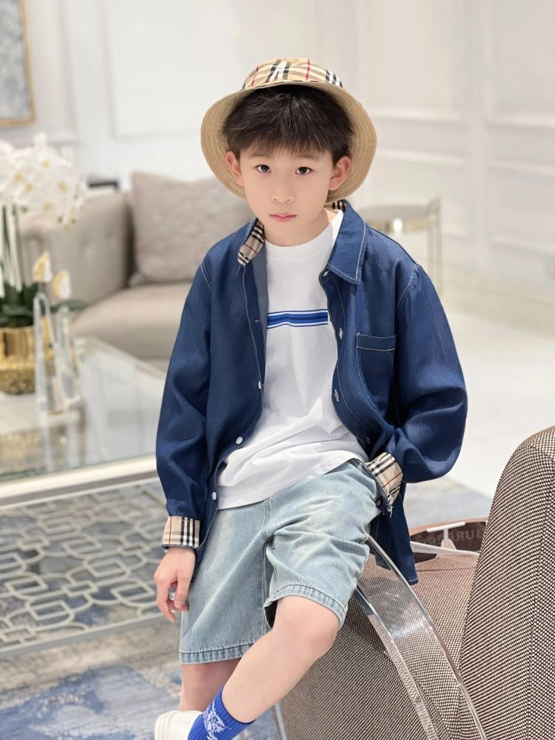 Accurate model Burberry Kids