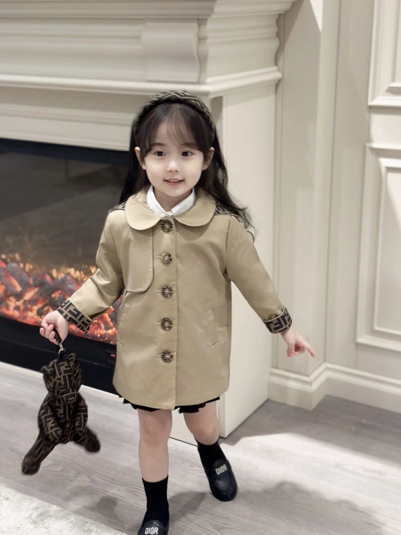 High fidelity Burberry Kids