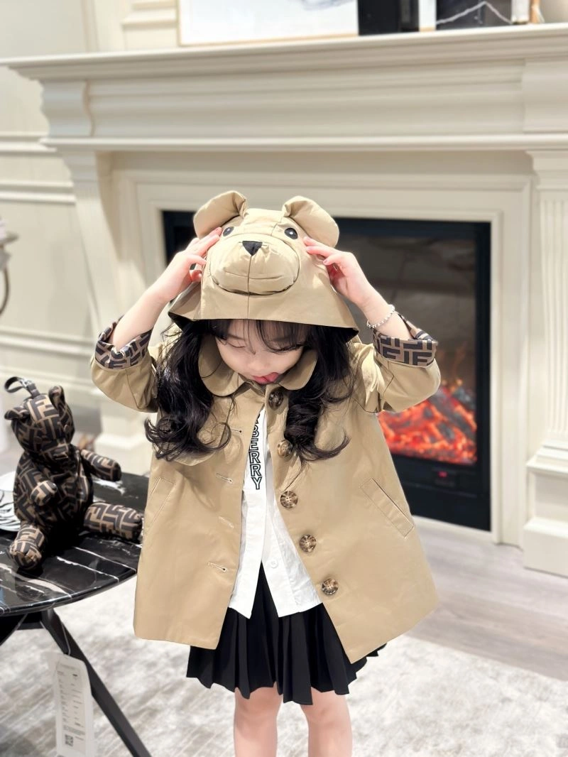 High fidelity Burberry Kids