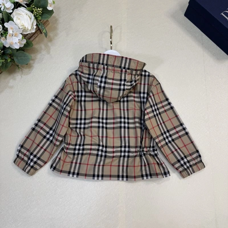 Accurate model Burberry Kids