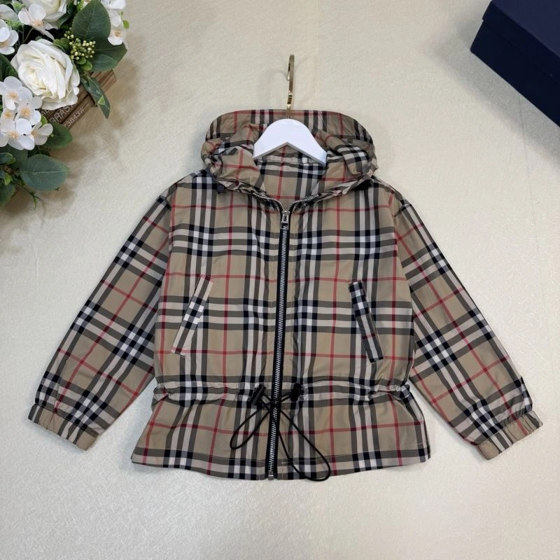 Accurate model Burberry Kids