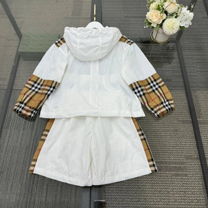 Low-cost Burberry Kids