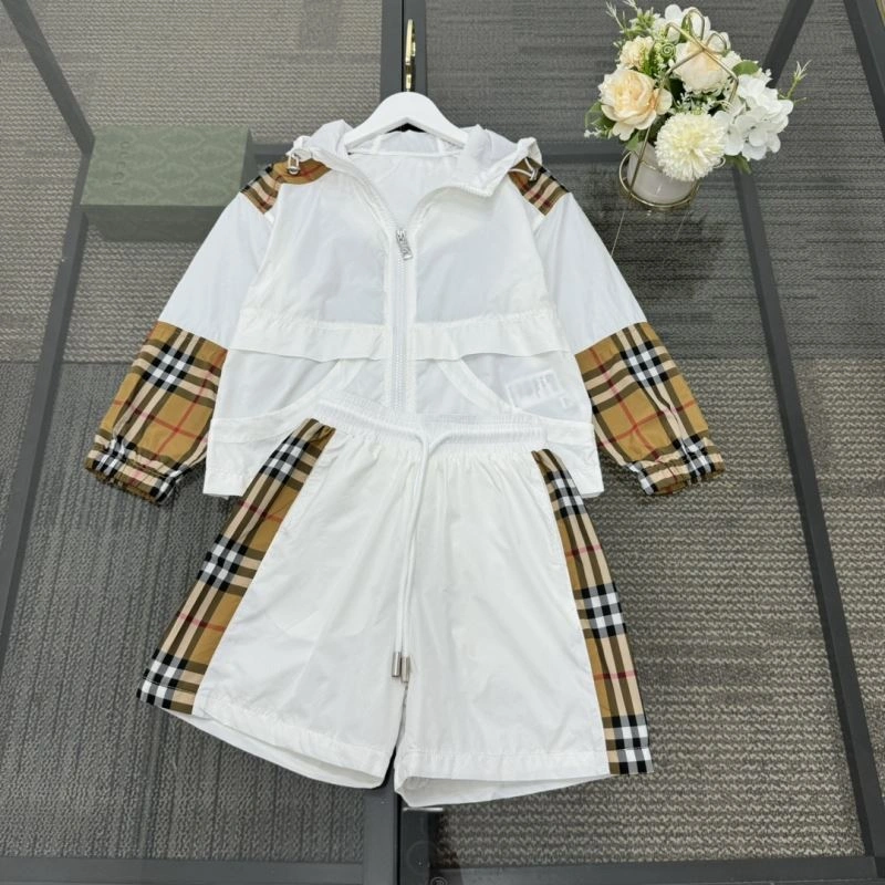 Low-cost Burberry Kids