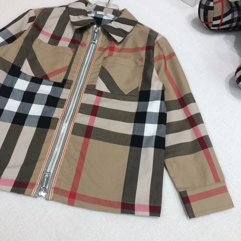 High fidelity Burberry Kids