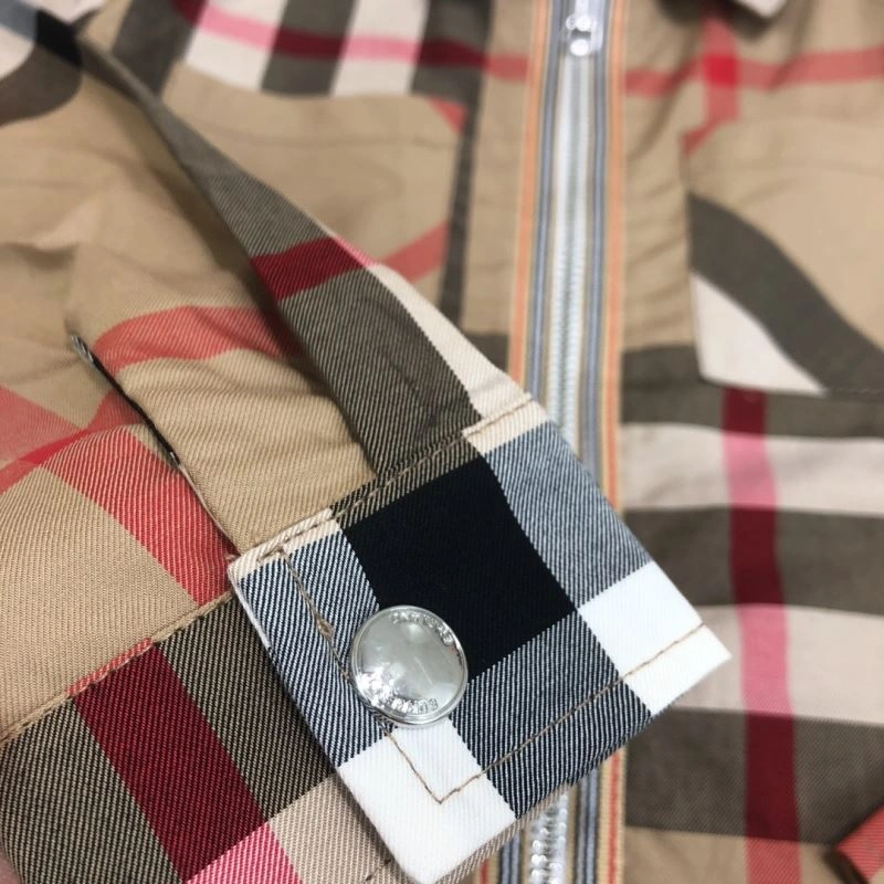 High fidelity Burberry Kids