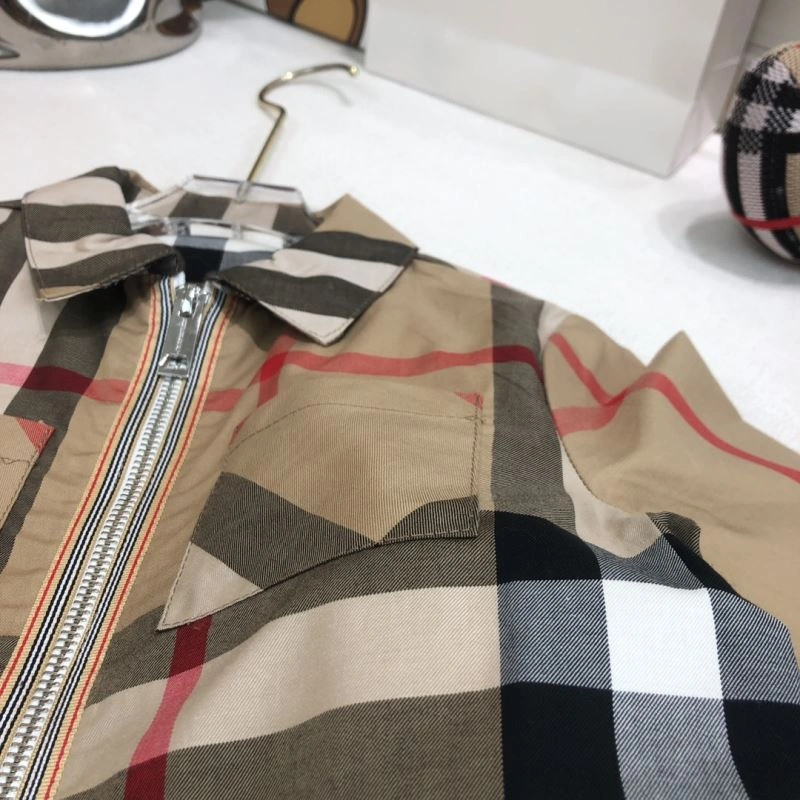High fidelity Burberry Kids