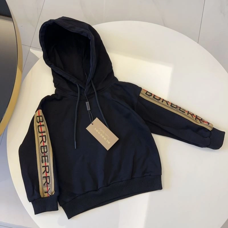 High fidelity Burberry Kids