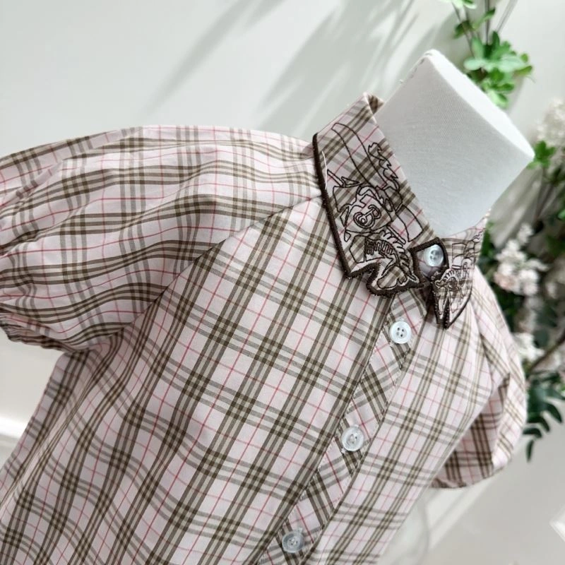 Accurate model Burberry Kids