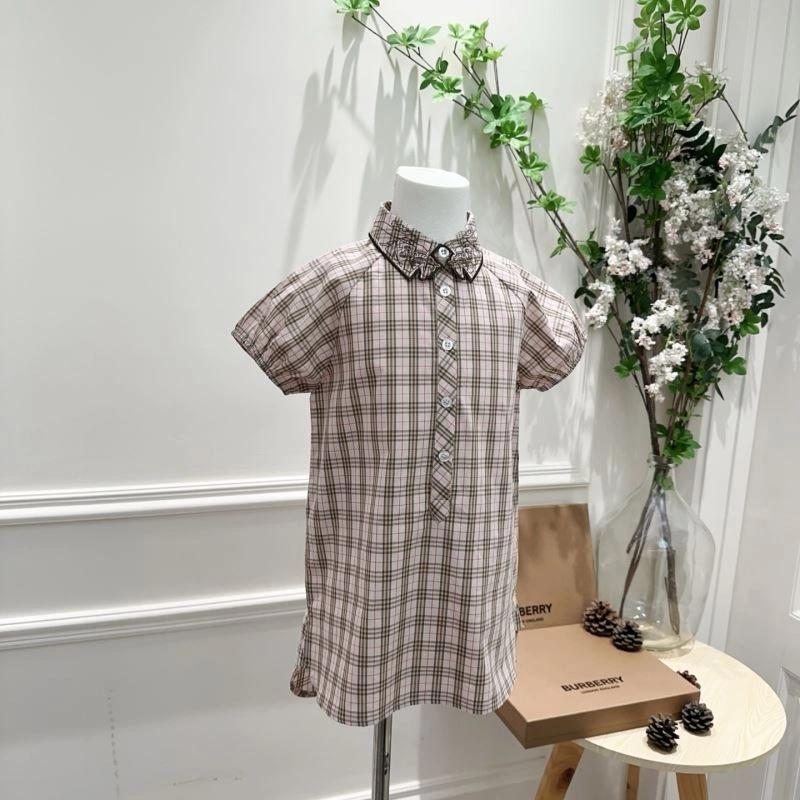 Accurate model Burberry Kids