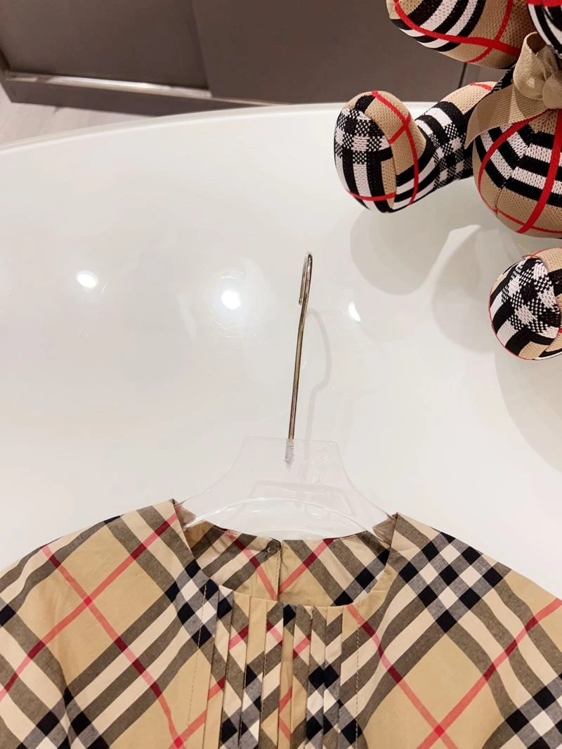 Low-cost Burberry Kids