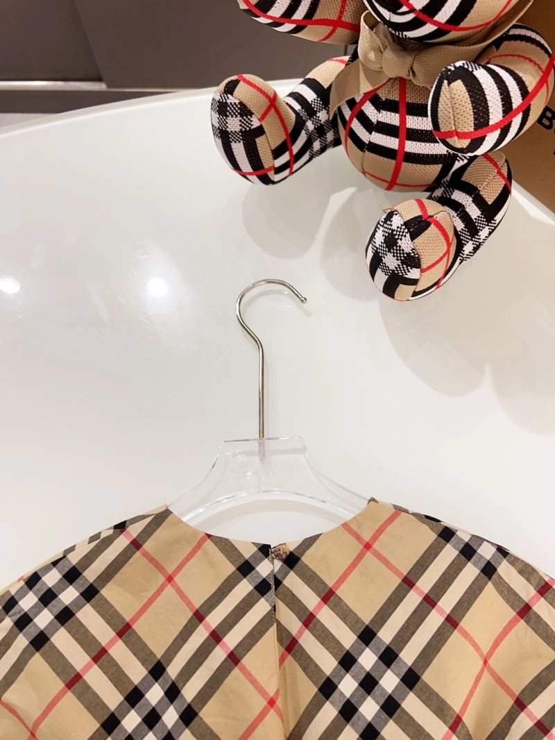 Low-cost Burberry Kids