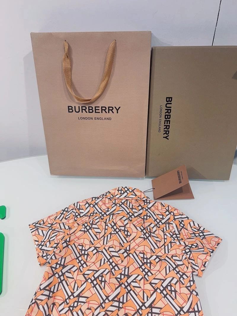 High fidelity Burberry Kids