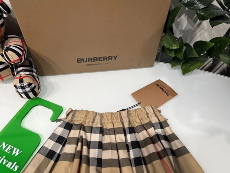 High fidelity Burberry Kids