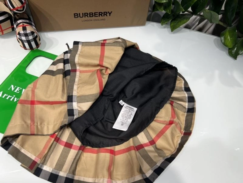High fidelity Burberry Kids