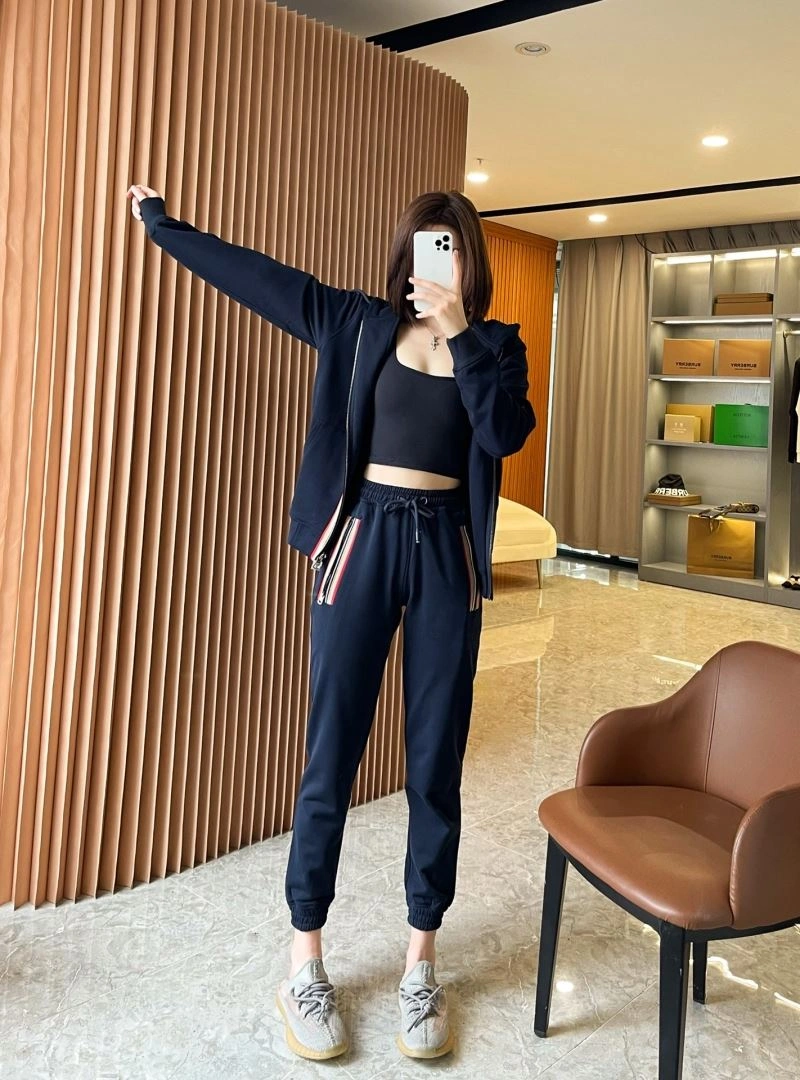 Accurate model Burberry Long Pants