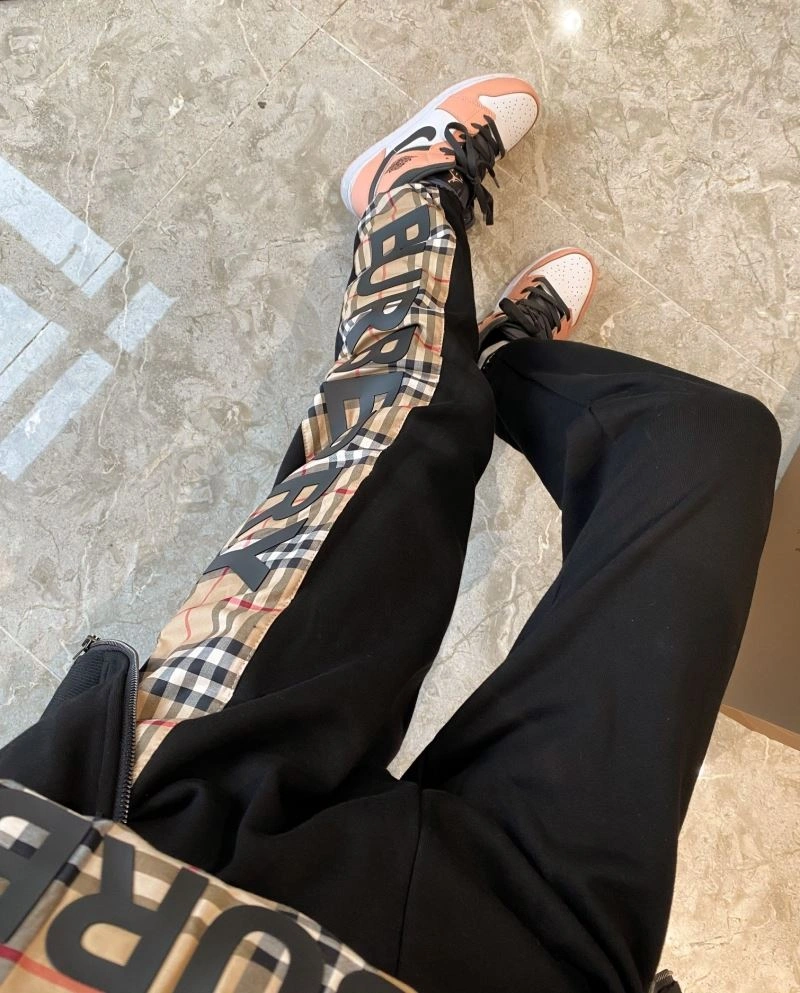 Top match Burberry Long Pants
