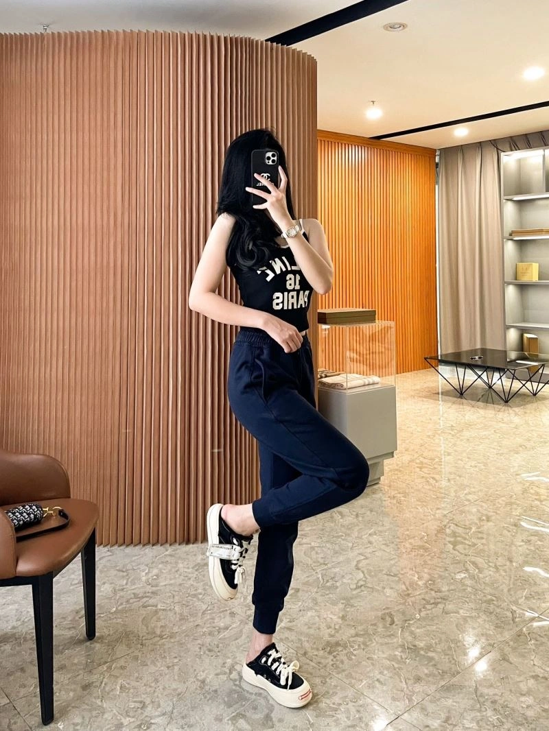 Bargain Burberry Long Pants