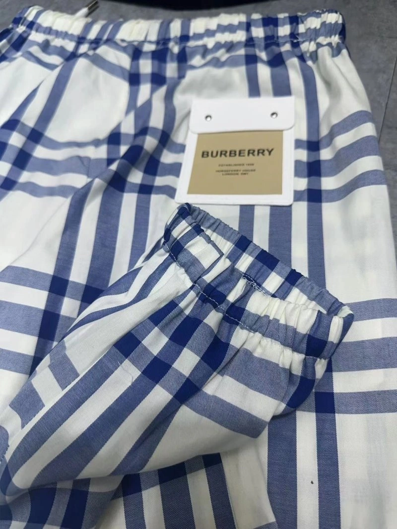 Accurate model Burberry Long Pants