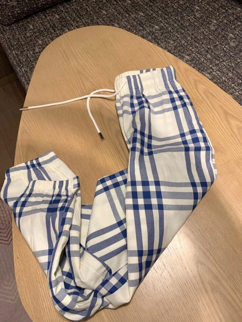 Accurate model Burberry Long Pants