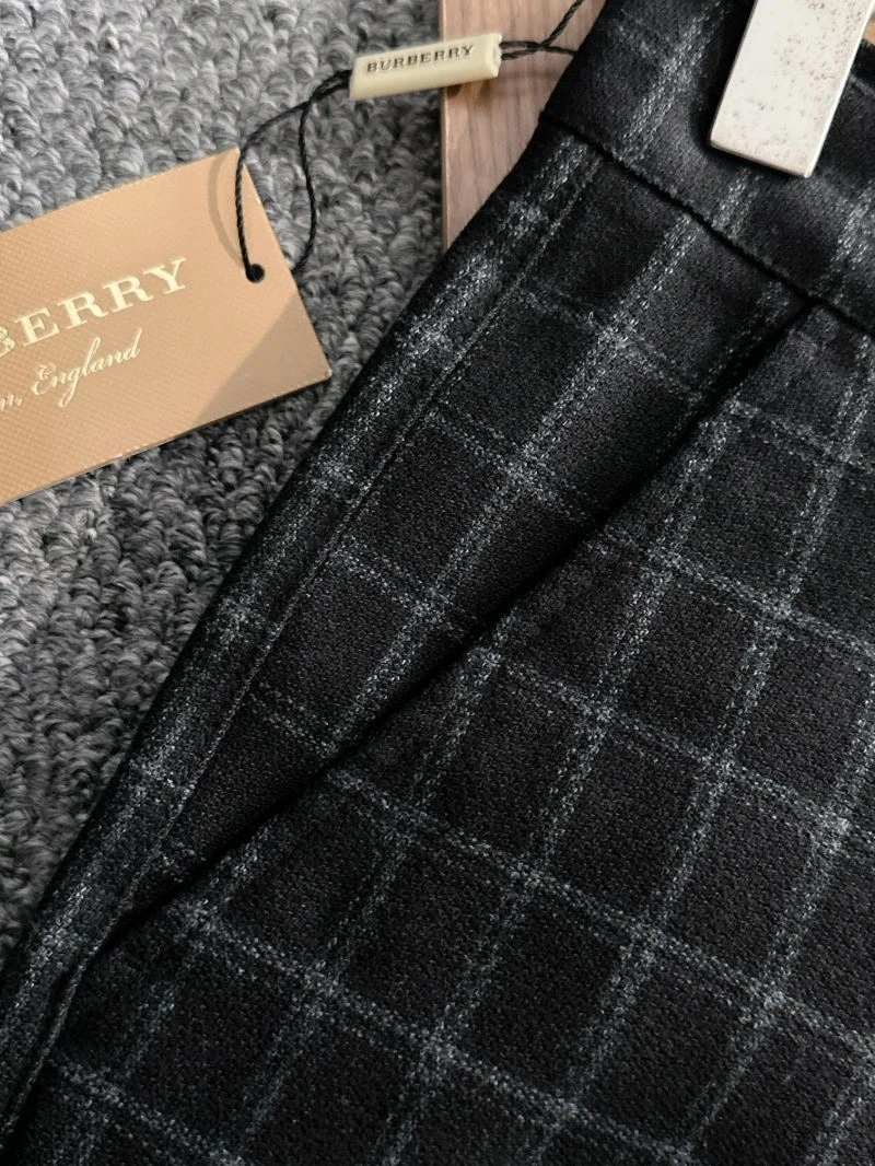 Accurate model Burberry Long Pants