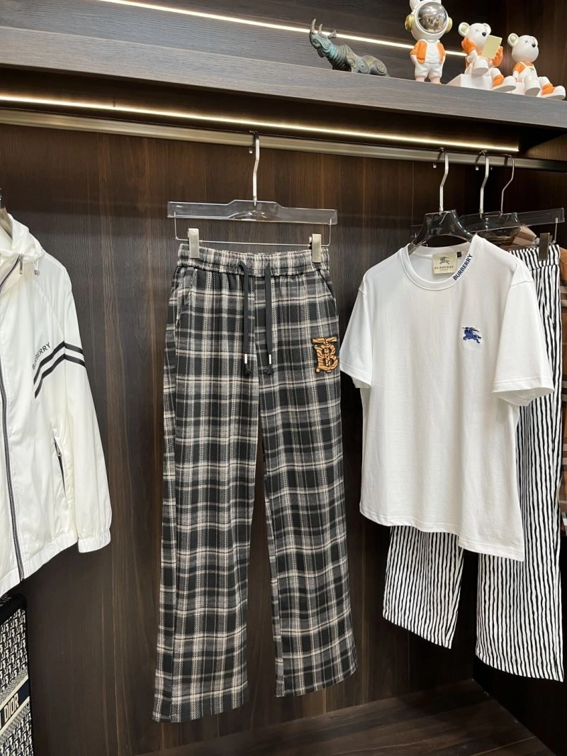 Value-priced Burberry Long Pants