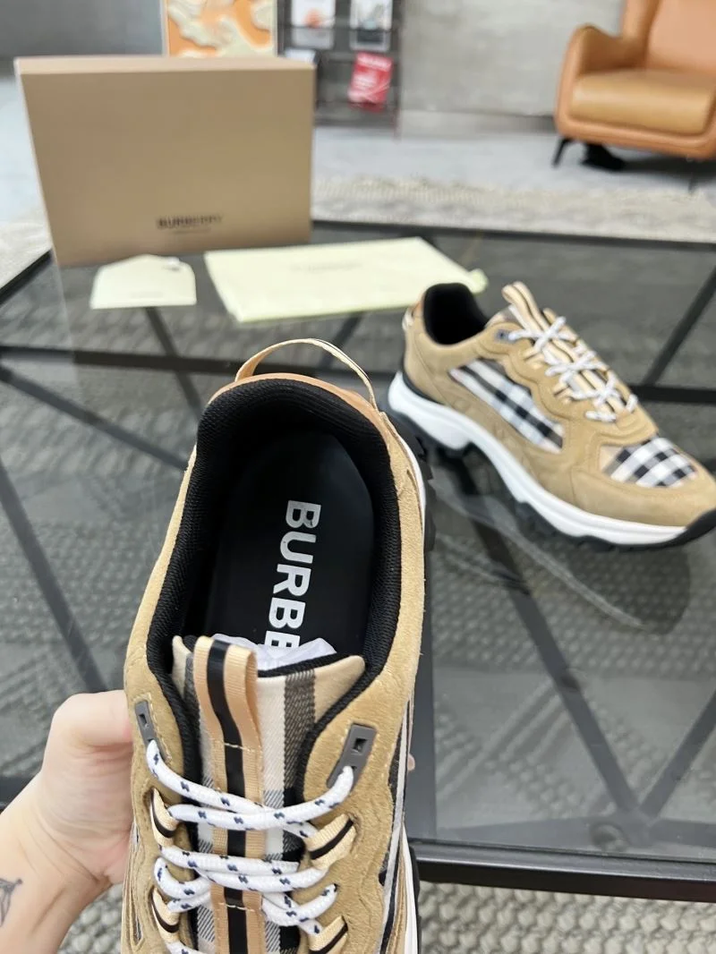 Perfect replica Burberry Low Shoes