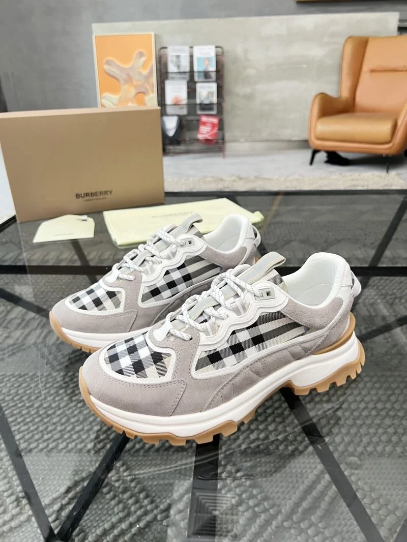 Burberry Low Shoes