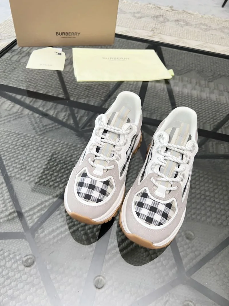 Official Burberry Low Shoes