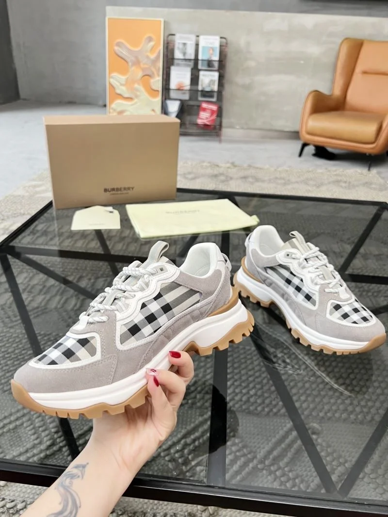 Official Burberry Low Shoes