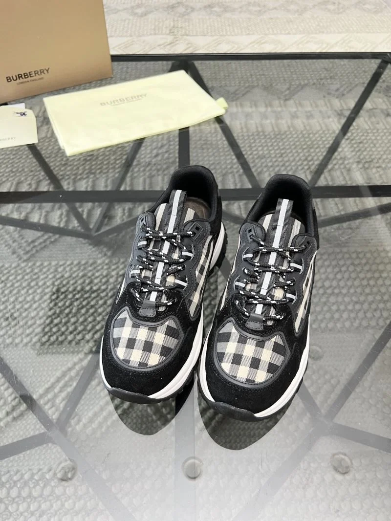 Exact replica Burberry Low Shoes