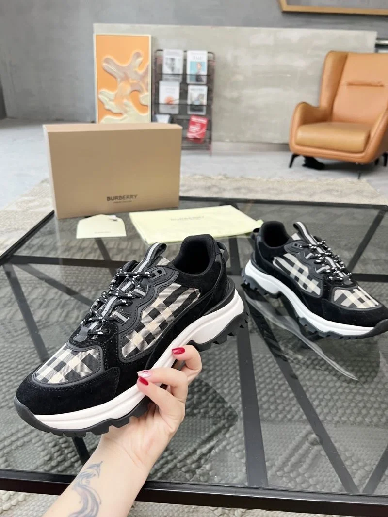 Exact replica Burberry Low Shoes