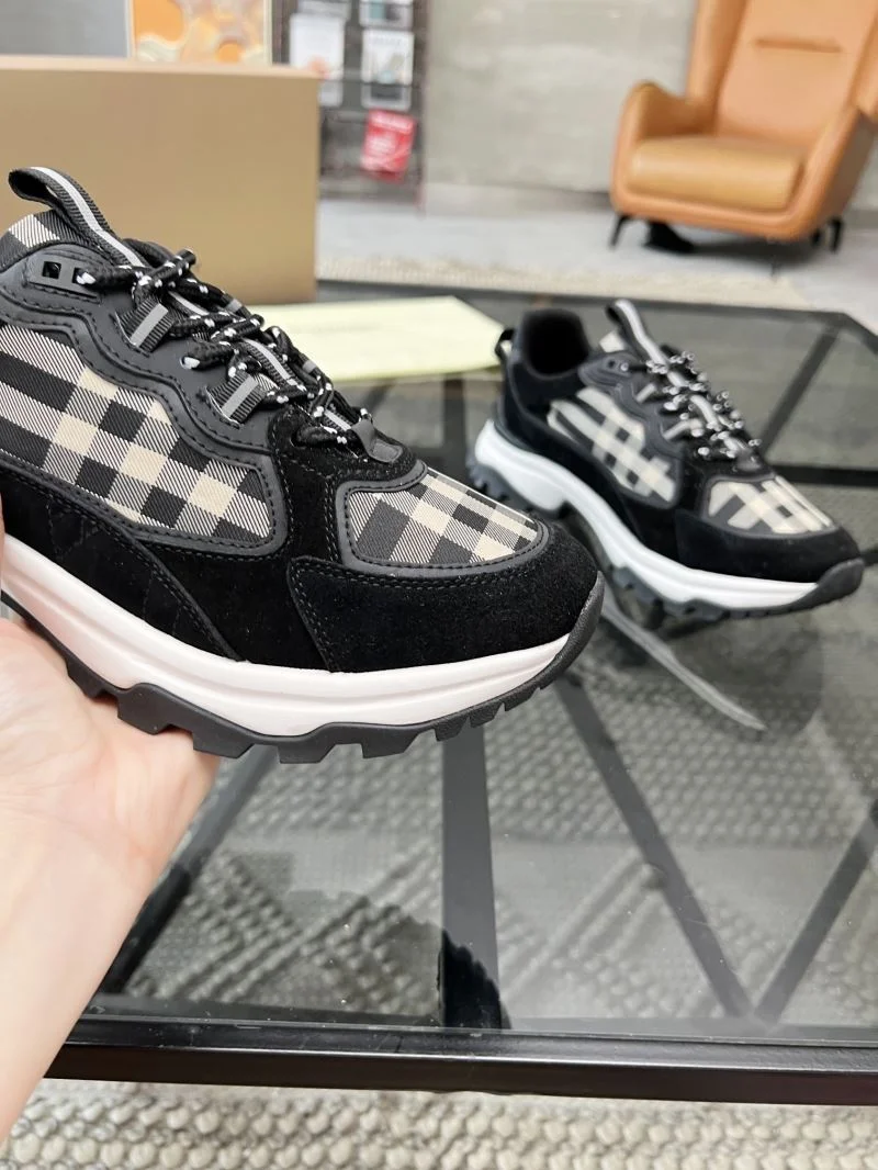 Exact replica Burberry Low Shoes