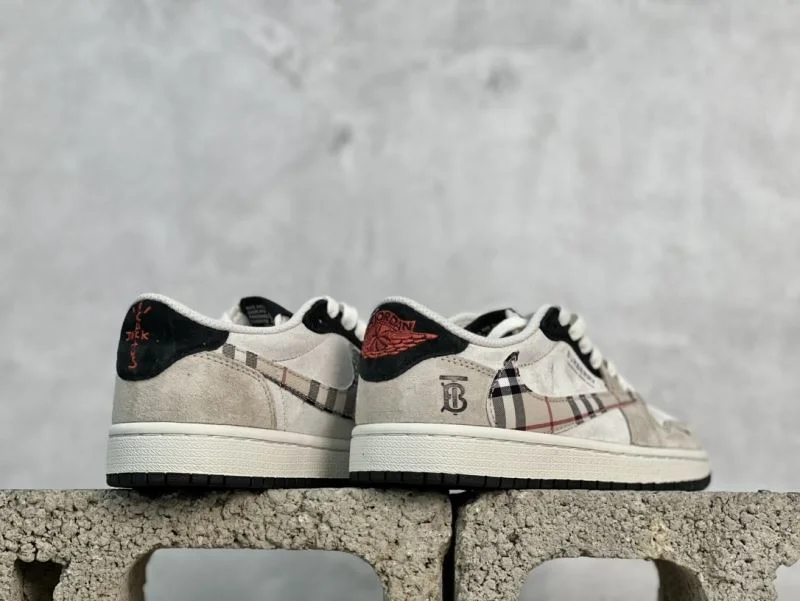 Brand-authenticated Burberry Low Shoes