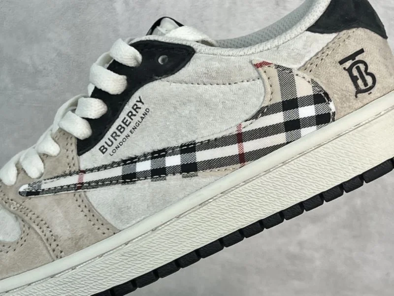 Brand-authenticated Burberry Low Shoes
