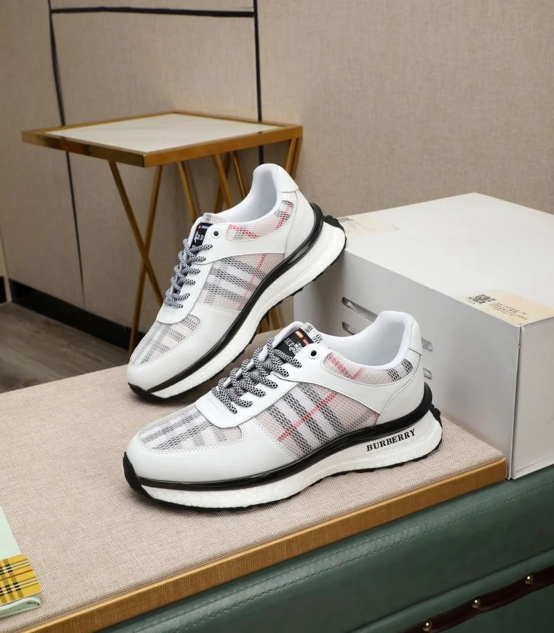 Burberry Low Shoes