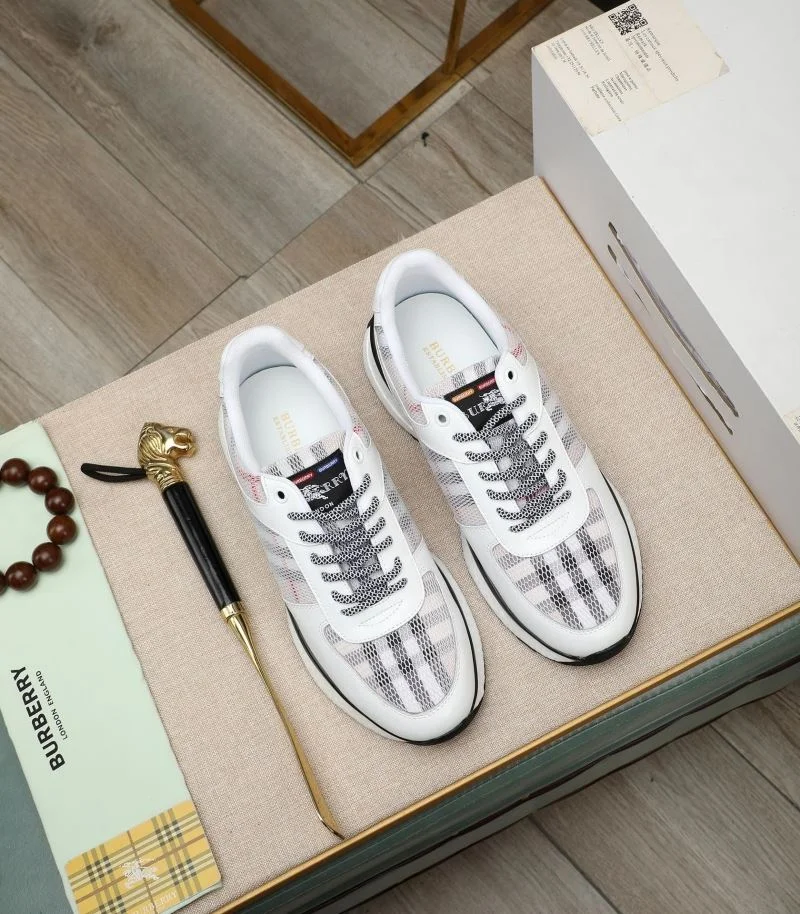 Exact replica Burberry Low Shoes
