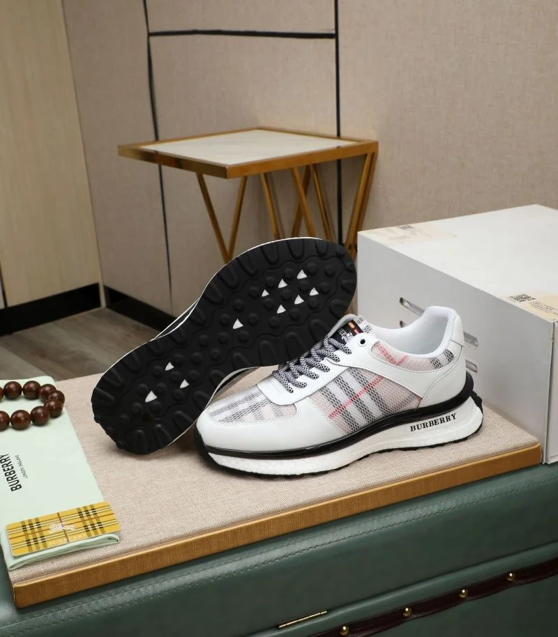 Exact replica Burberry Low Shoes