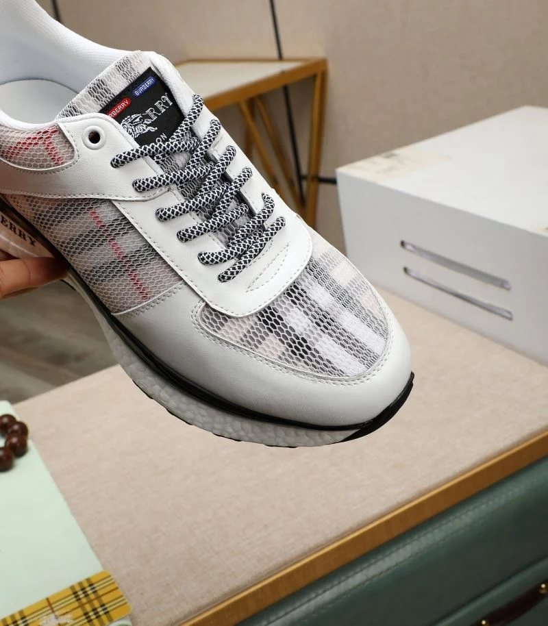 Exact replica Burberry Low Shoes
