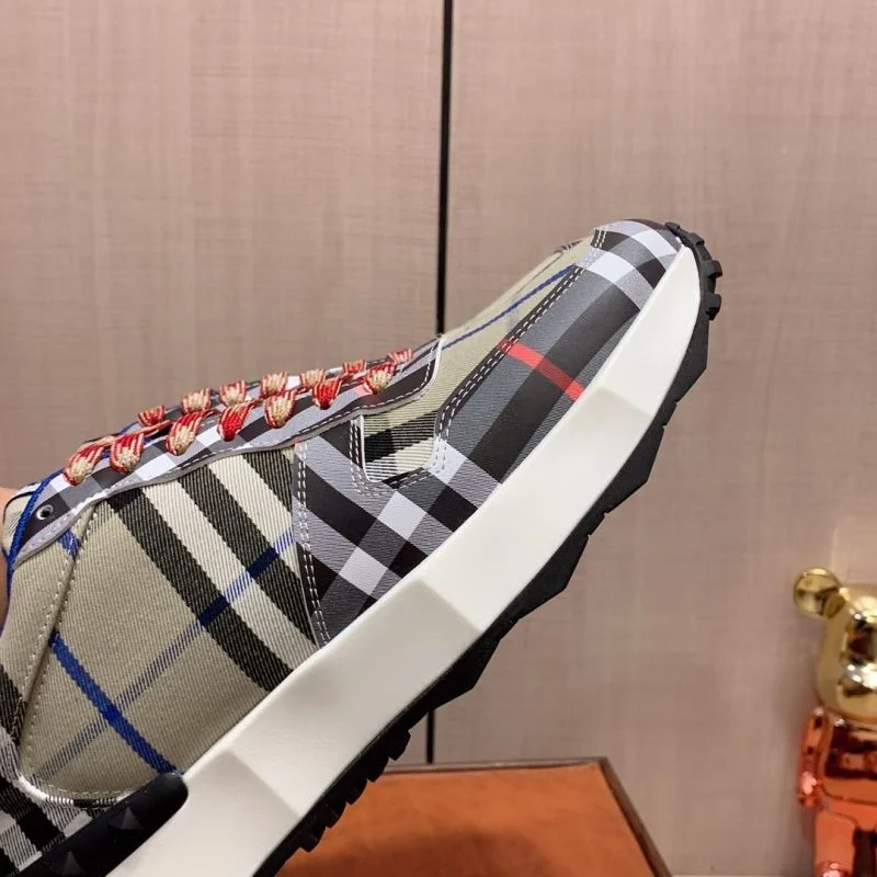 Value-priced Burberry Low Shoes
